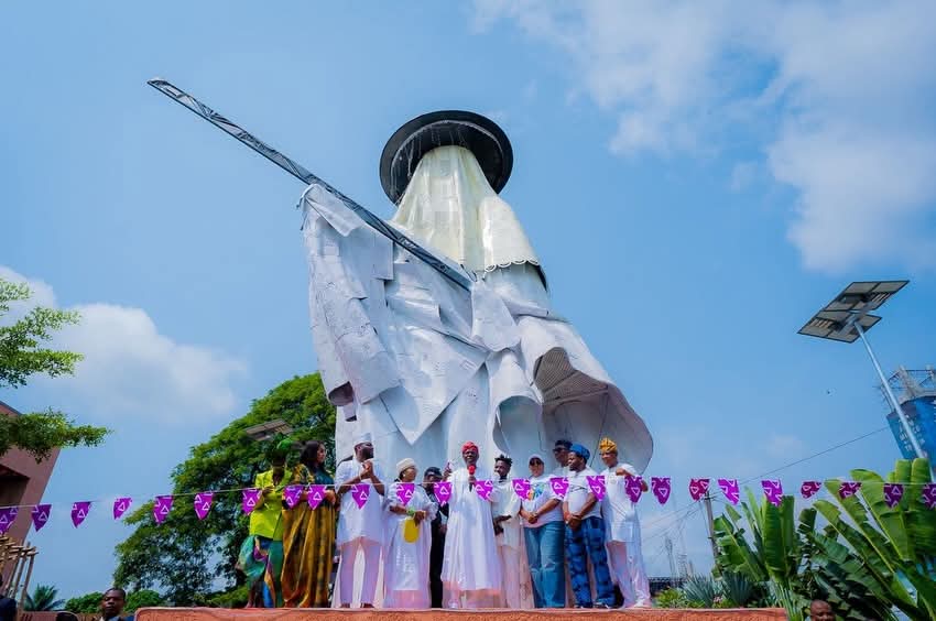 Lagos Unveils Tallest Eyo Statue, Celebrates Yoruba Heritage - Eighteen ...